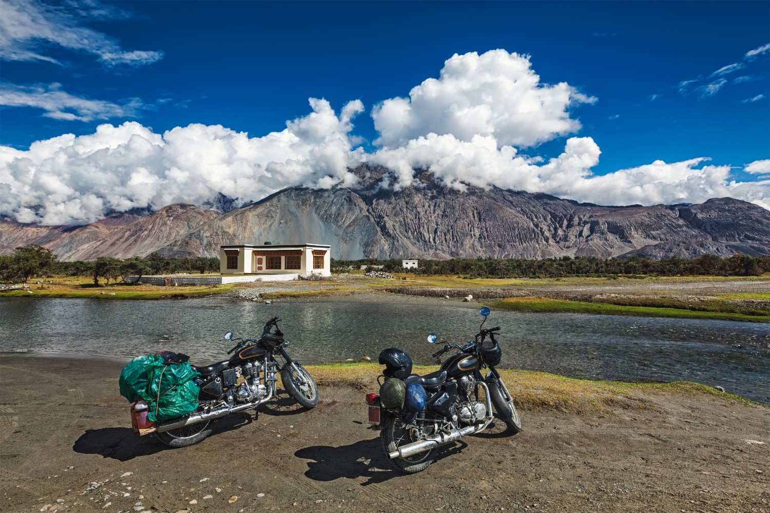 Umling La Pass: The World’s Highest Motorable Road – A Dream Ride for ...